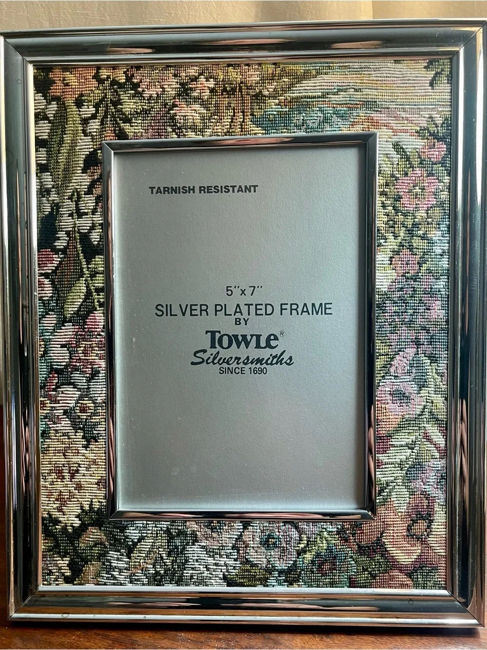 Towle | Accents | Towle Vtg 9s Floral Tapestry Fabric Flower Photo ...